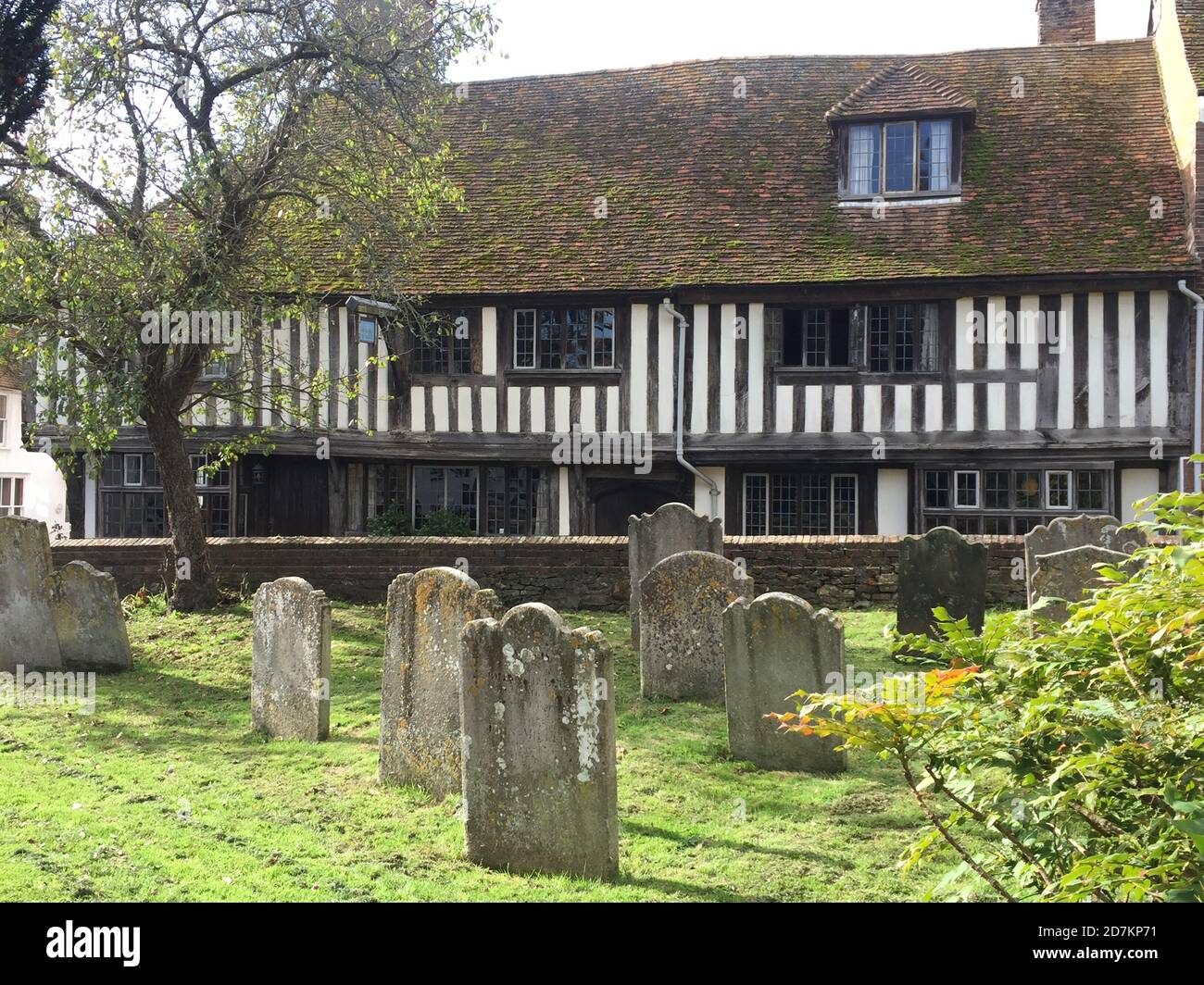 Rye, East Sussex, UK - 10/02/2020: Church Square in Rye old town part ...