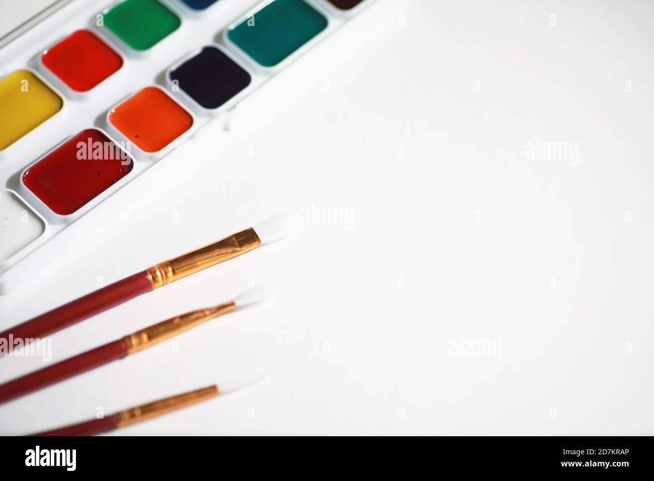 Drawing paints on a white sheet of paper Stock Photo - Alamy