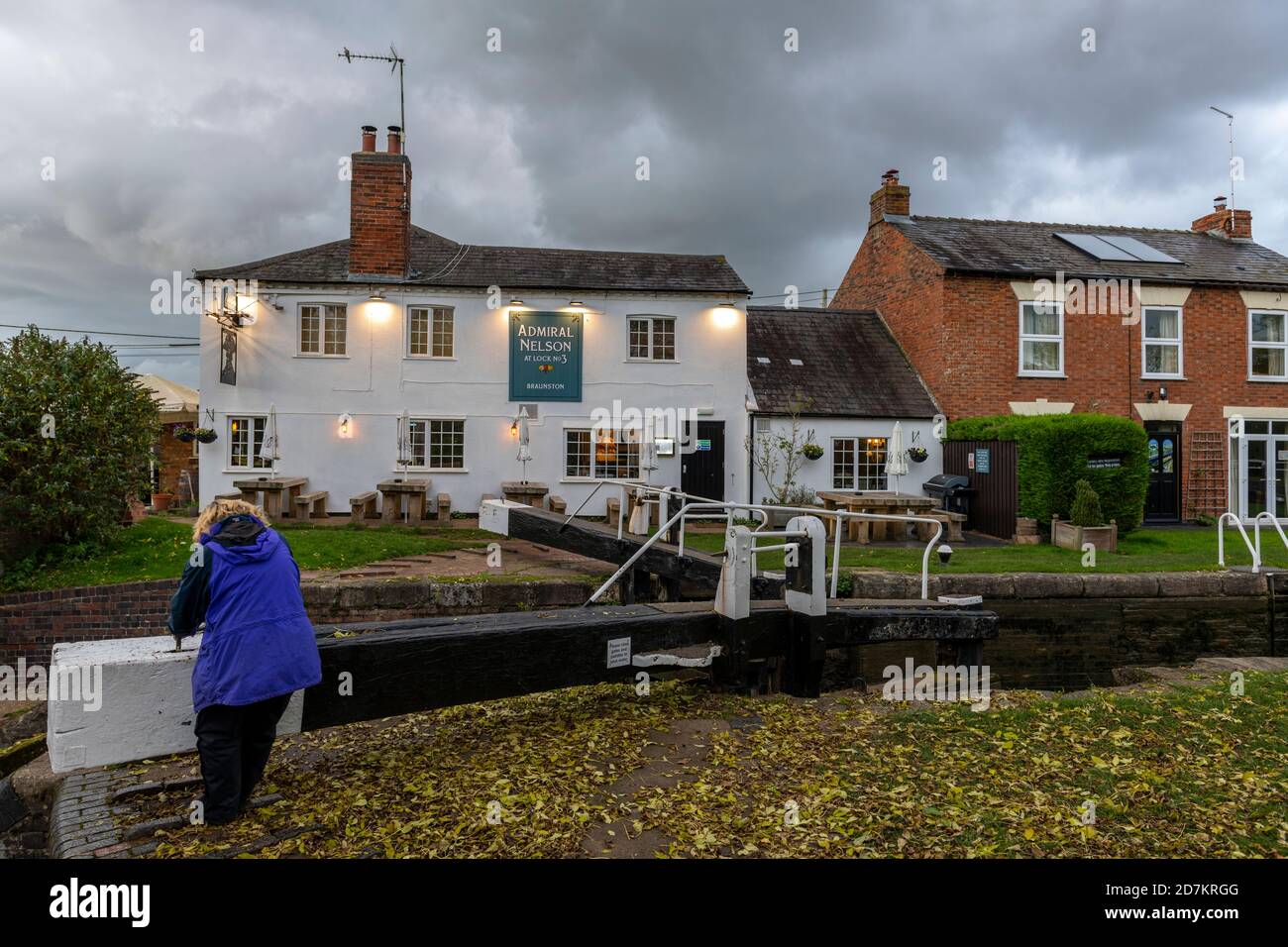 Braunston pub hi-res stock photography and images - Alamy