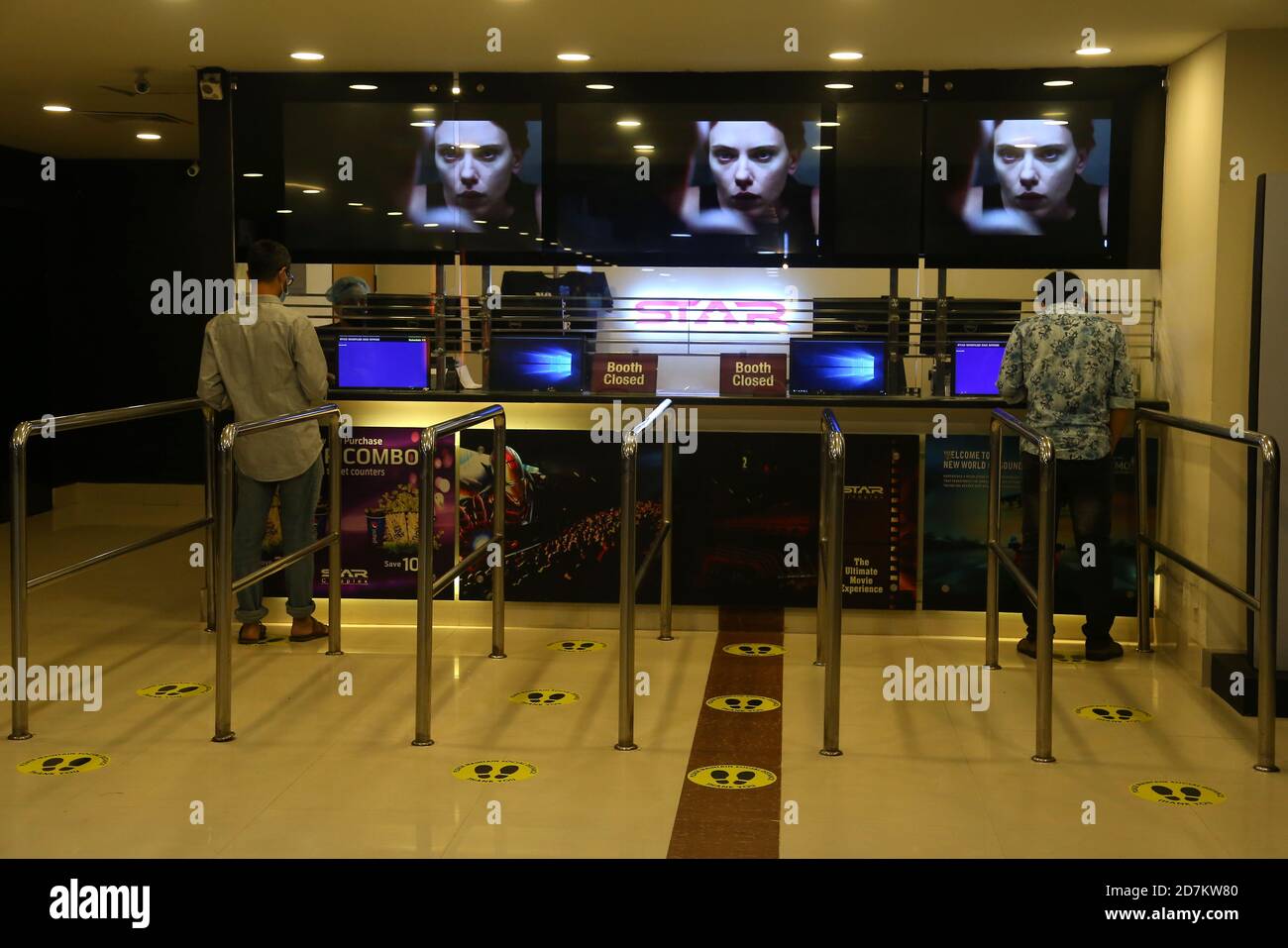 Cinema hall counter hi-res stock photography and images - Alamy
