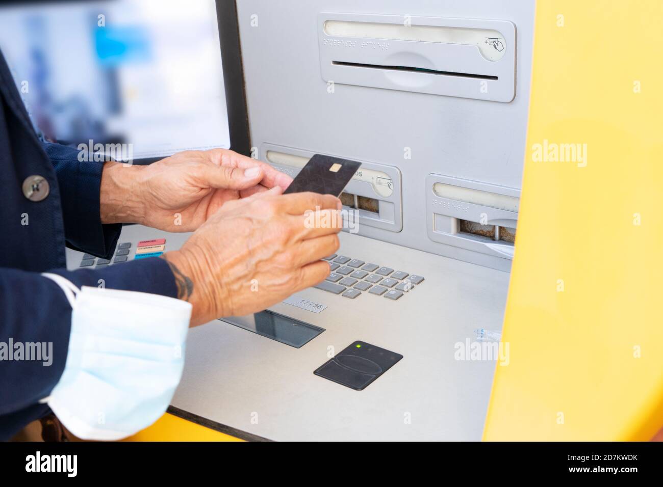 Bank and withdraw and senior hi-res stock photography and images - Alamy