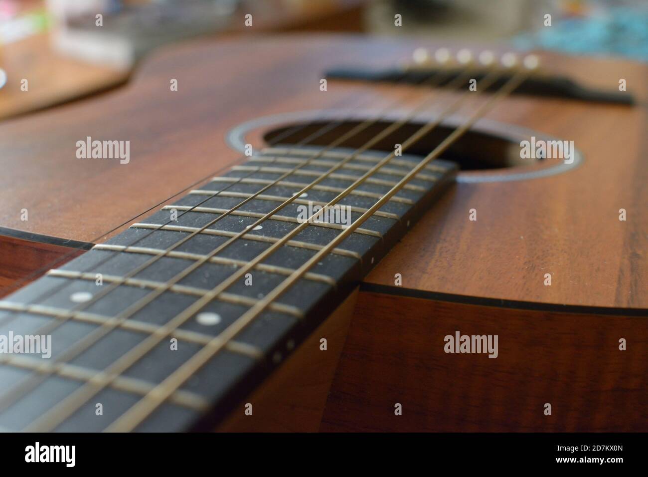 Acoustic guitar music hi-res stock photography and images - Alamy