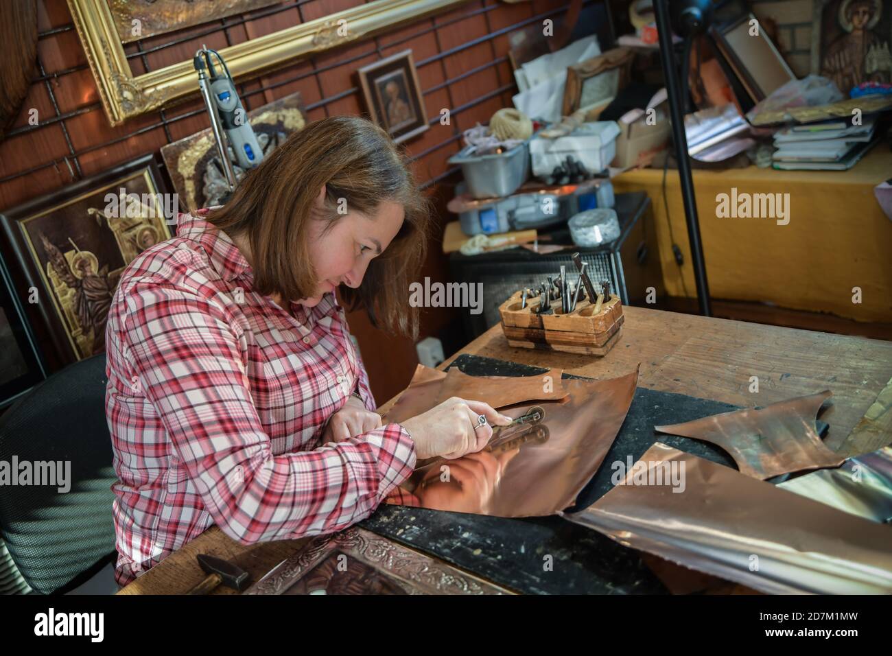 Designing copper utensils, the age old art of crafting copper wares ...