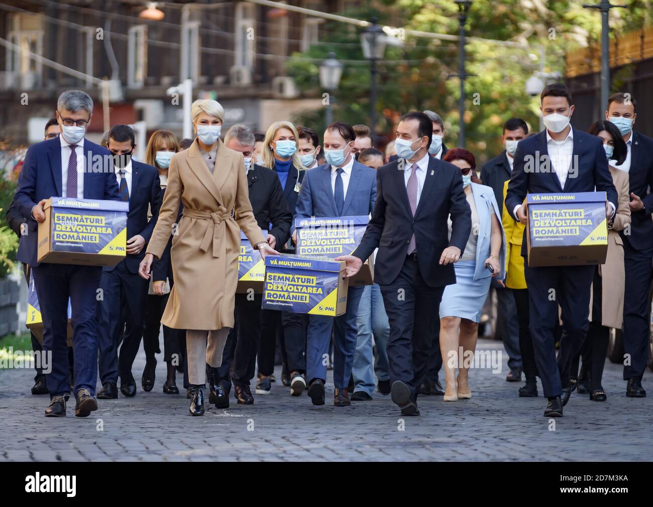 Lists of signatures hi-res stock photography and images - Alamy