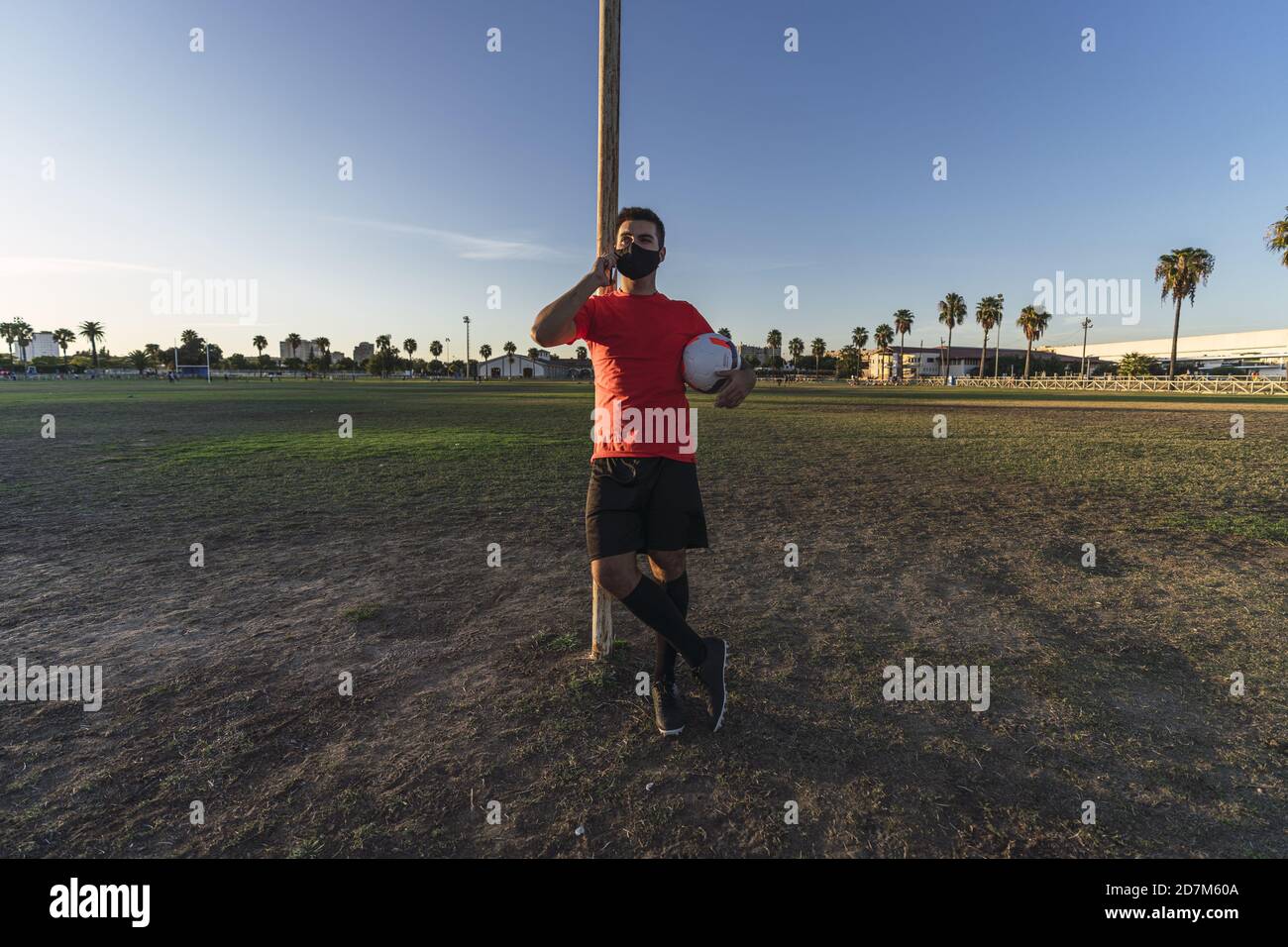 Footballer phone hi-res stock photography and images - Alamy