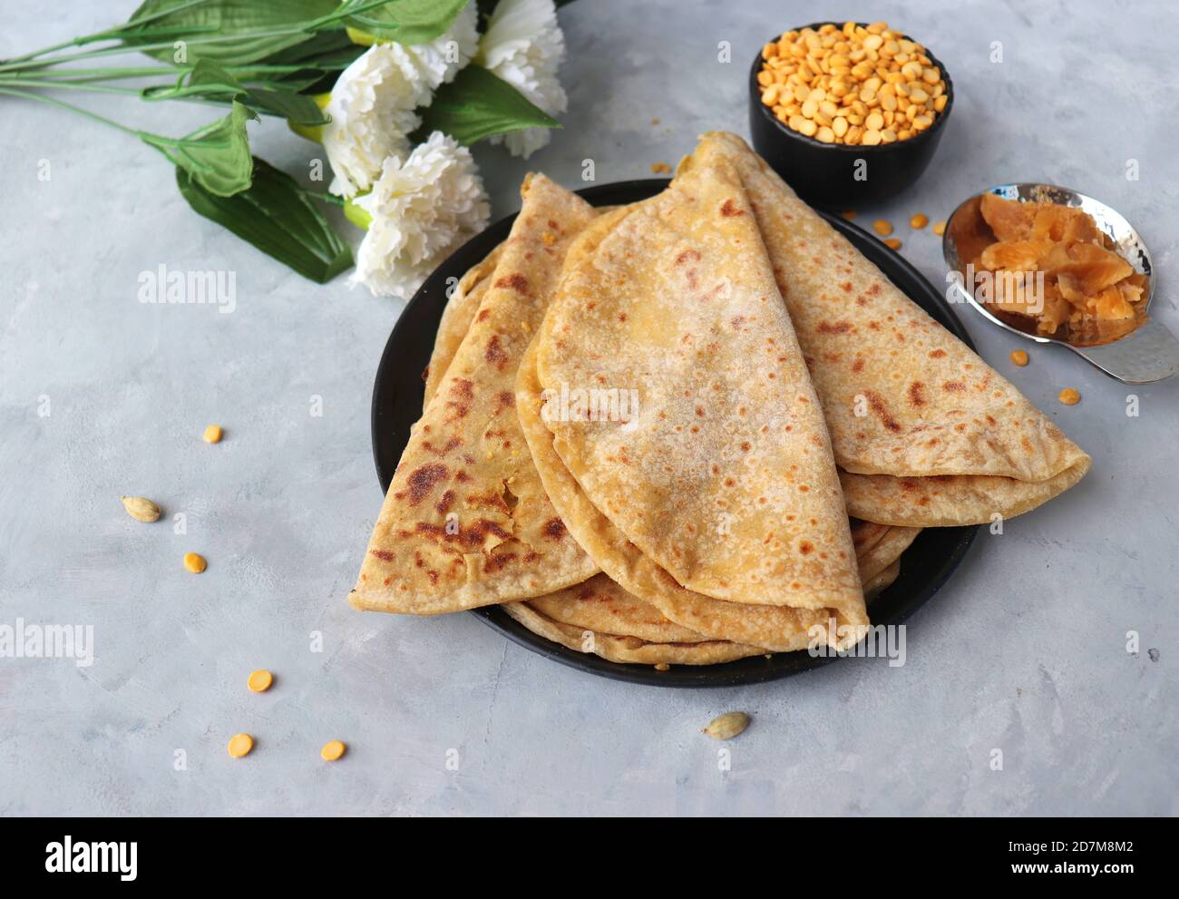 Puran poli hi-res stock photography and images - Alamy