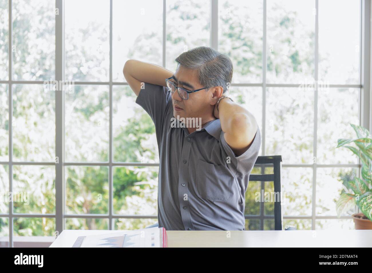 The wring man hi-res stock photography and images - Alamy