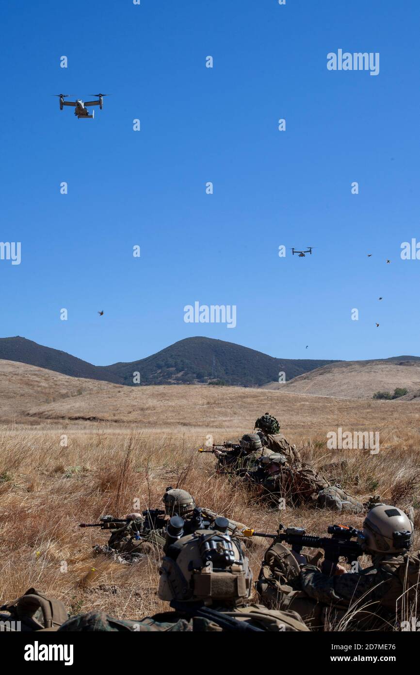 201020-M-UY835-1094 MARINE CORPS BASE CAMP PENDLETON, Calif. (Oct. 20 ...