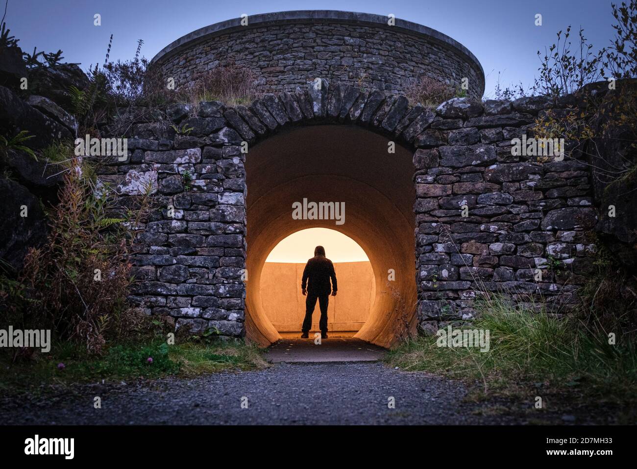 CAT CAIRN: THE KIELDER SKYSPACE - JAMES TURRELL 2000, Kielder Forest, Northumberland, England ...