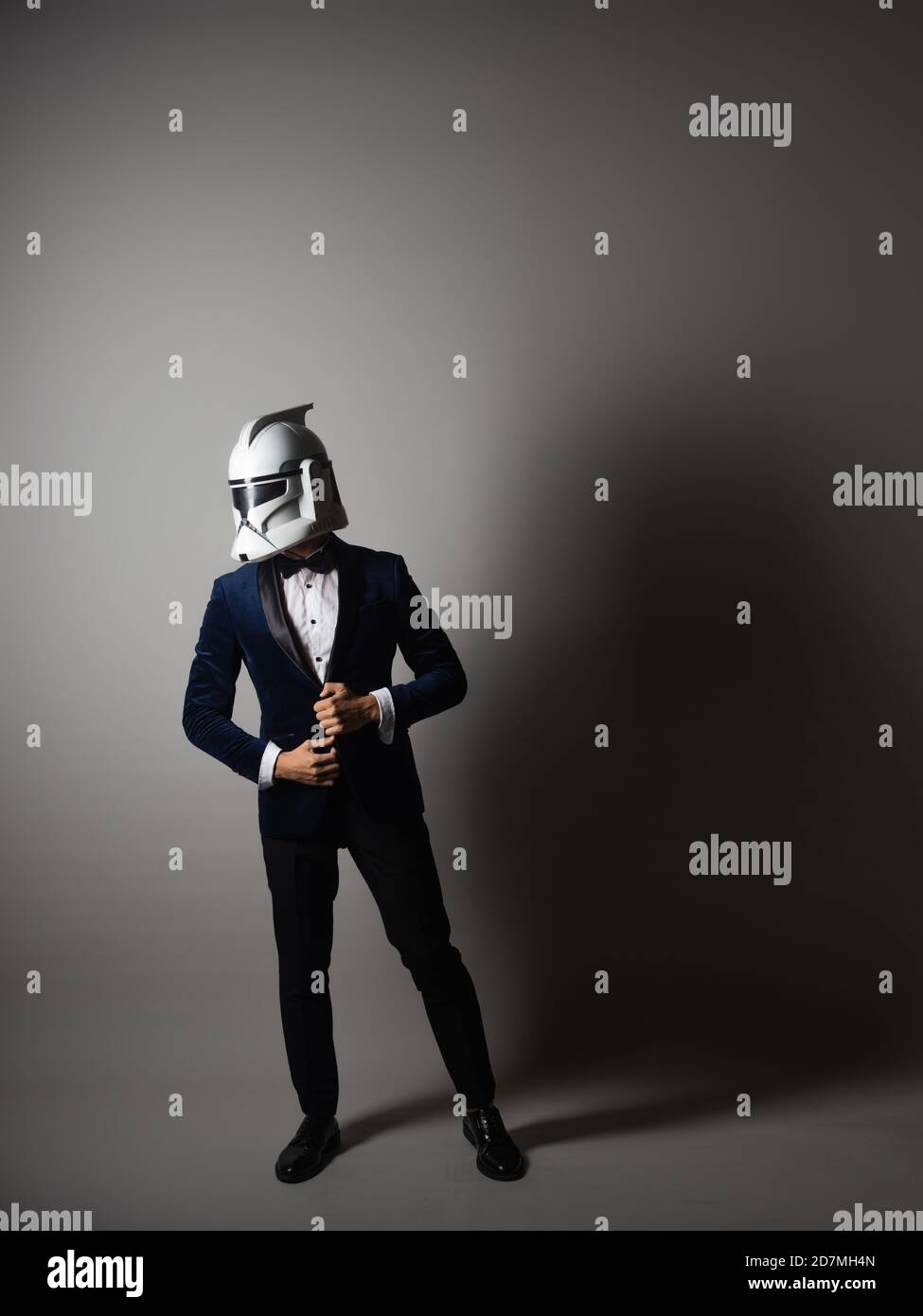 Man and tuxedo and mask hi-res stock photography and images - Alamy