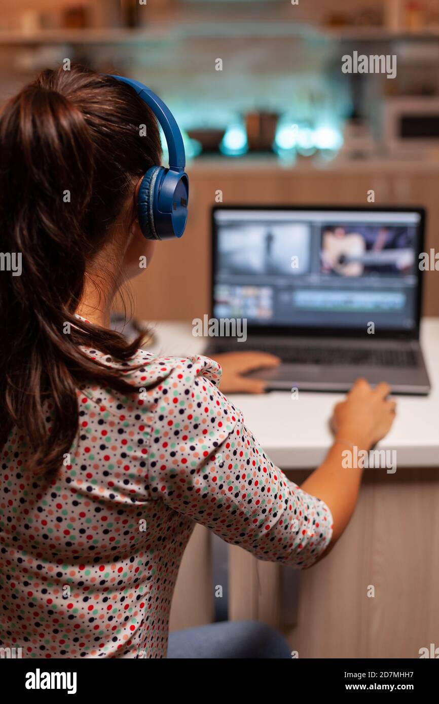 Video editor working from home hi-res stock photography and images - Alamy