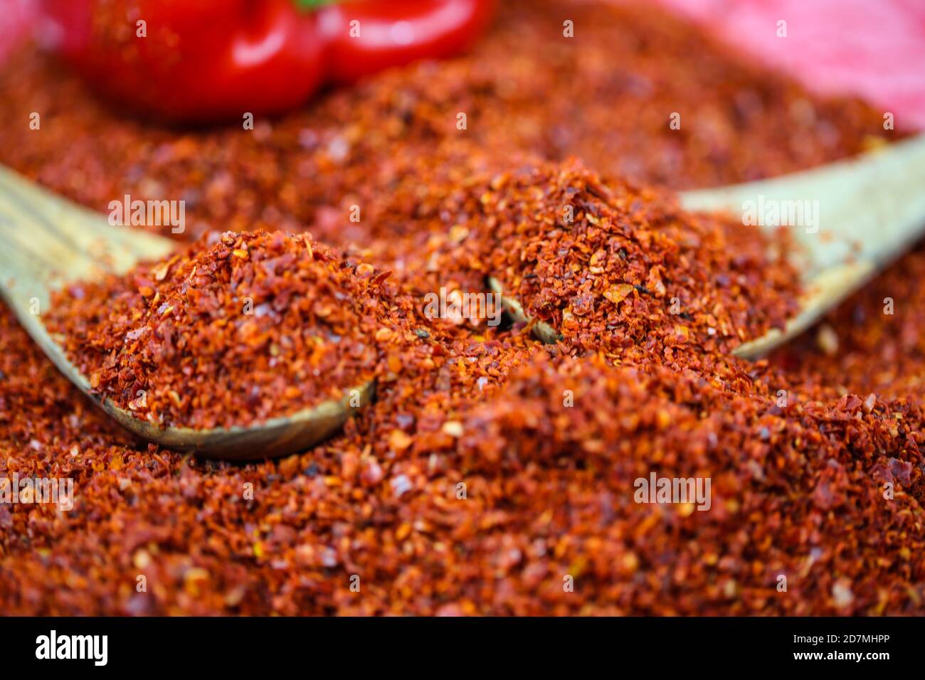 Spoon chilli flakes hi-res stock photography and images - Alamy