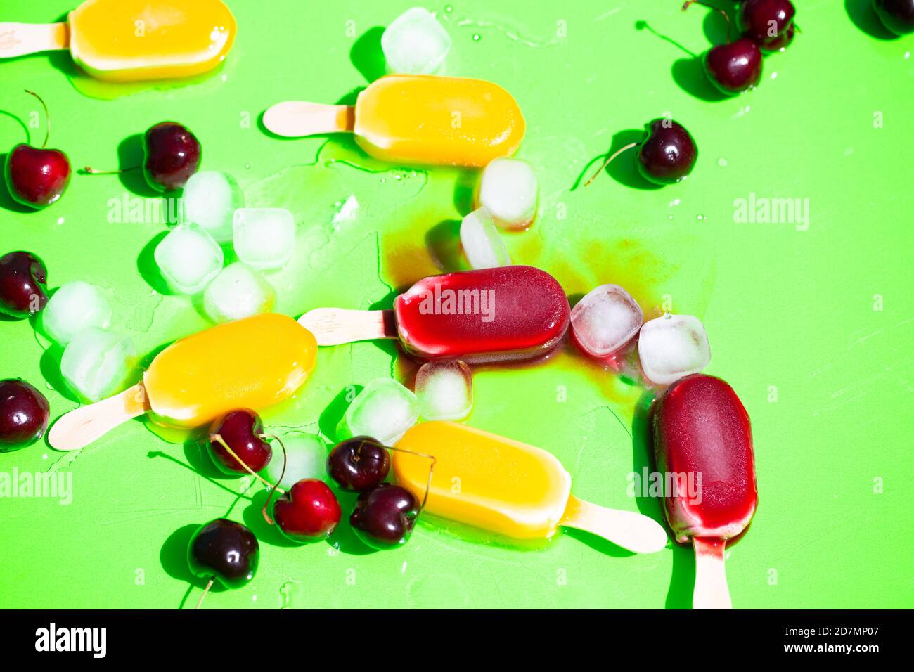 Ice melting sequence hi-res stock photography and images - Alamy