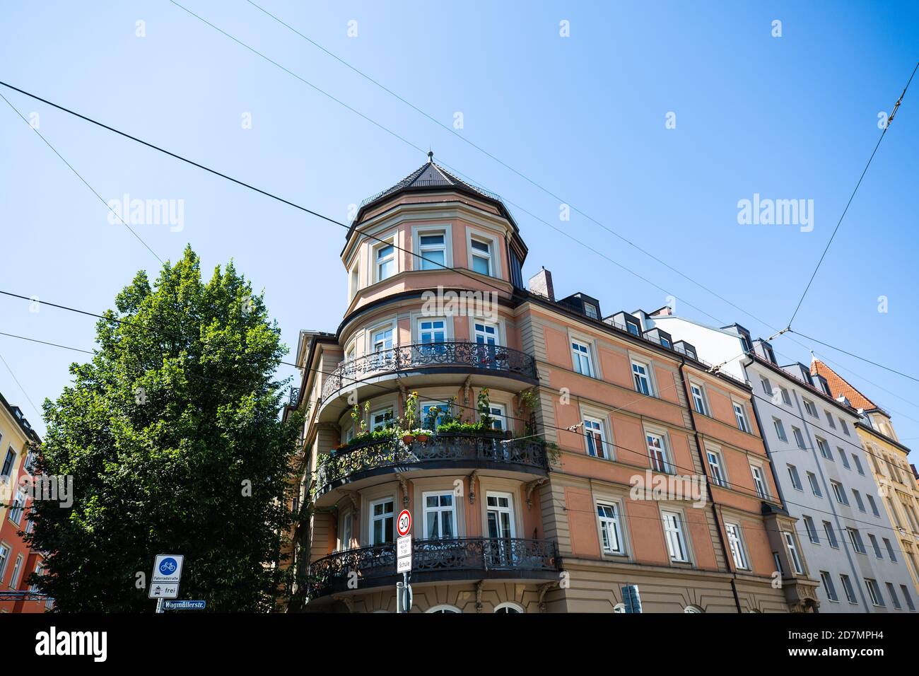 beautiful old buildings, historic houses in Munich, Lehel, restored ...