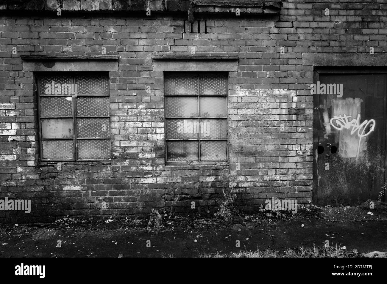 Single storey building hi-res stock photography and images - Alamy
