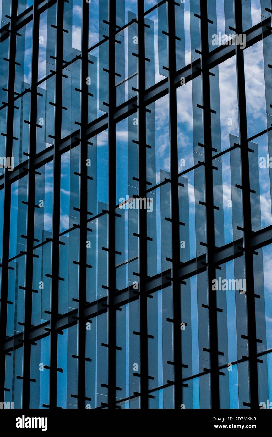Glass construction vertical hi-res stock photography and images - Alamy