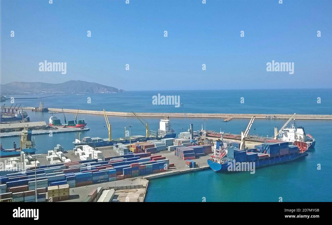 Algérie, le port d'Oran Stock Photo - Alamy