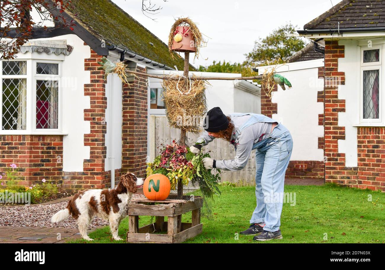Village scarecrow hi-res stock photography and images - Alamy