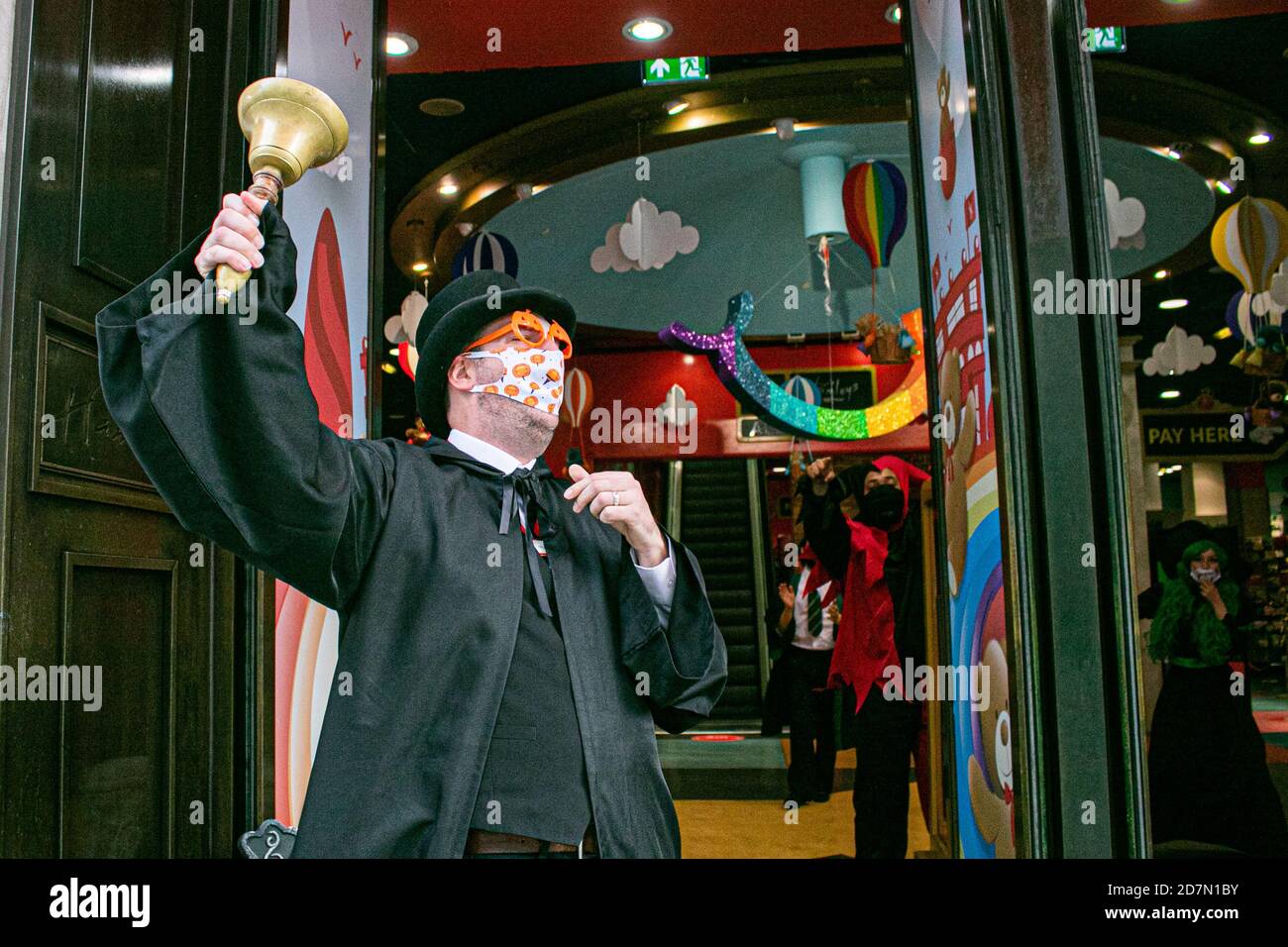 Hamleys london 2020 hi-res stock photography and images - Alamy