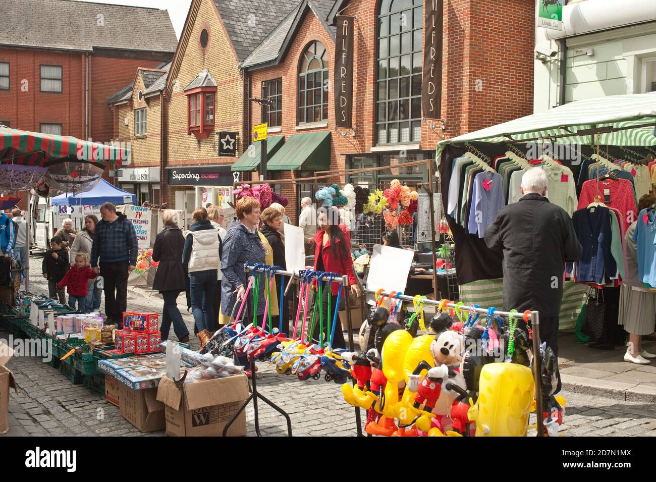 Open Air Street Market, Pontypridd Stock Photo - Alamy