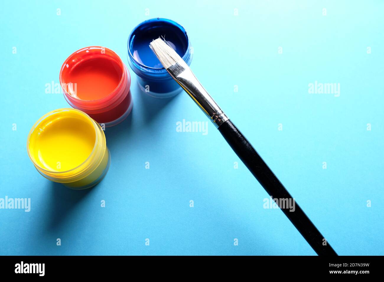 Oil palette hi-res stock photography and images - Alamy