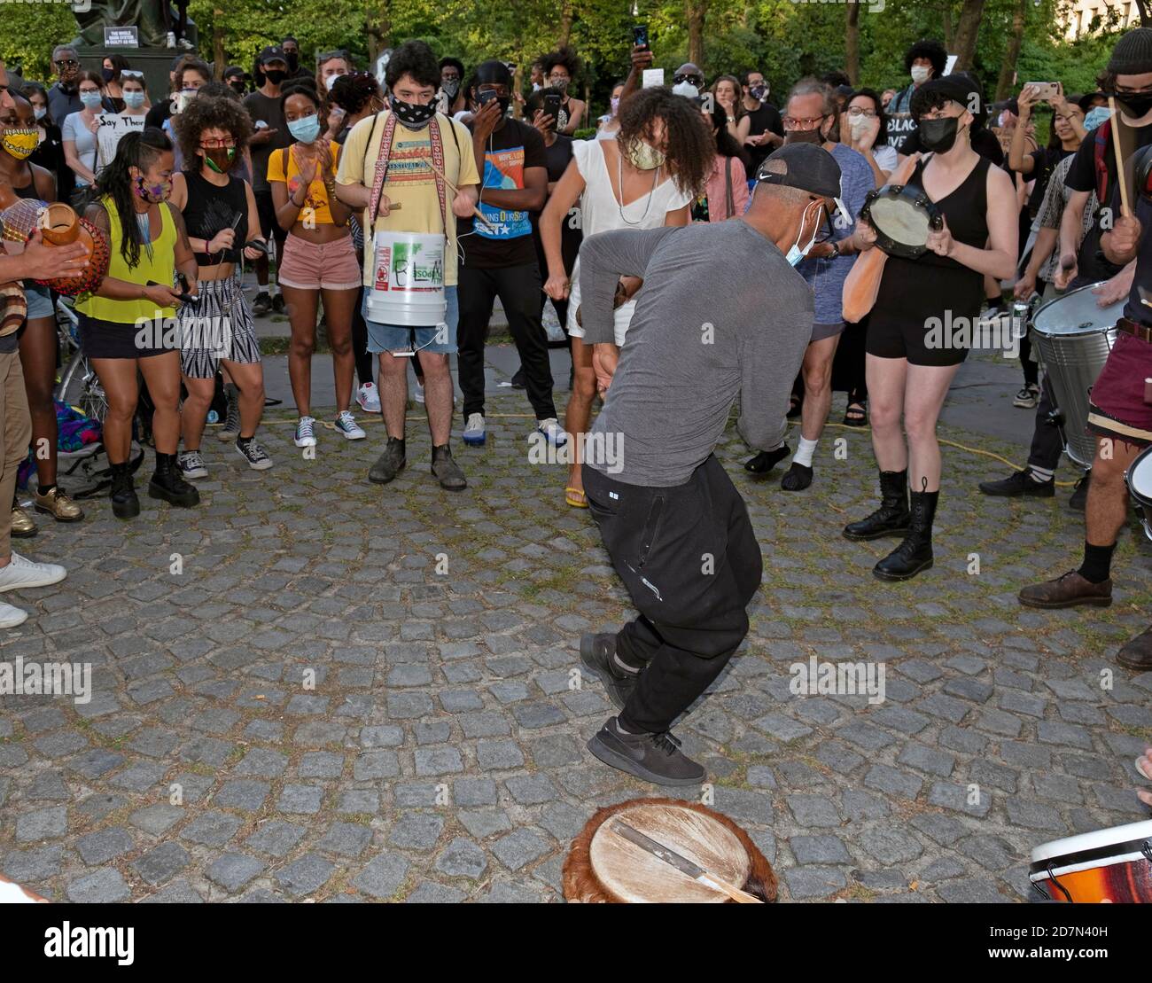 George Floyd tribute, Peaceful gathering with dancing and music at the ...