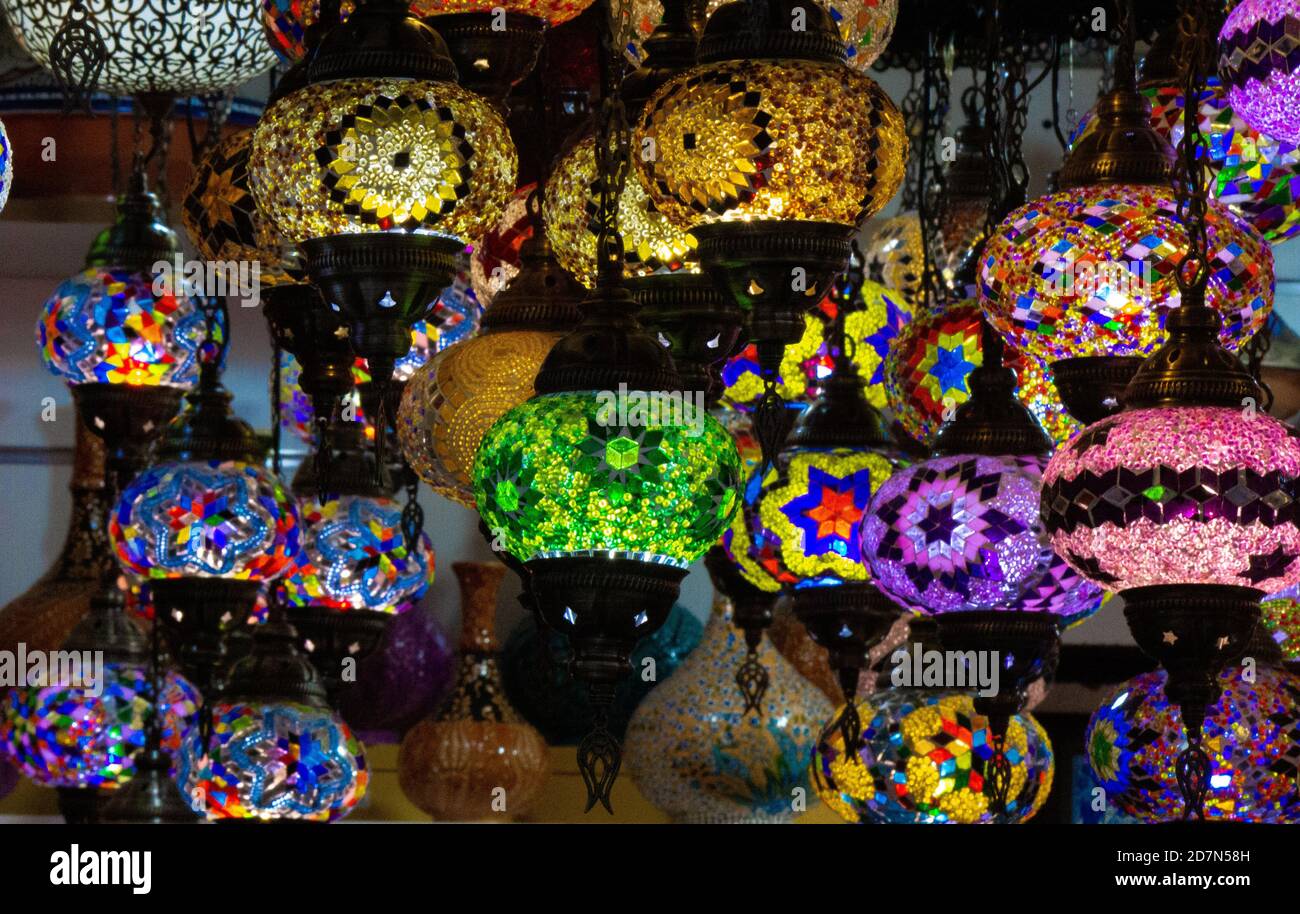 traditional Turkish lanterns at a market Stock Photo - Alamy