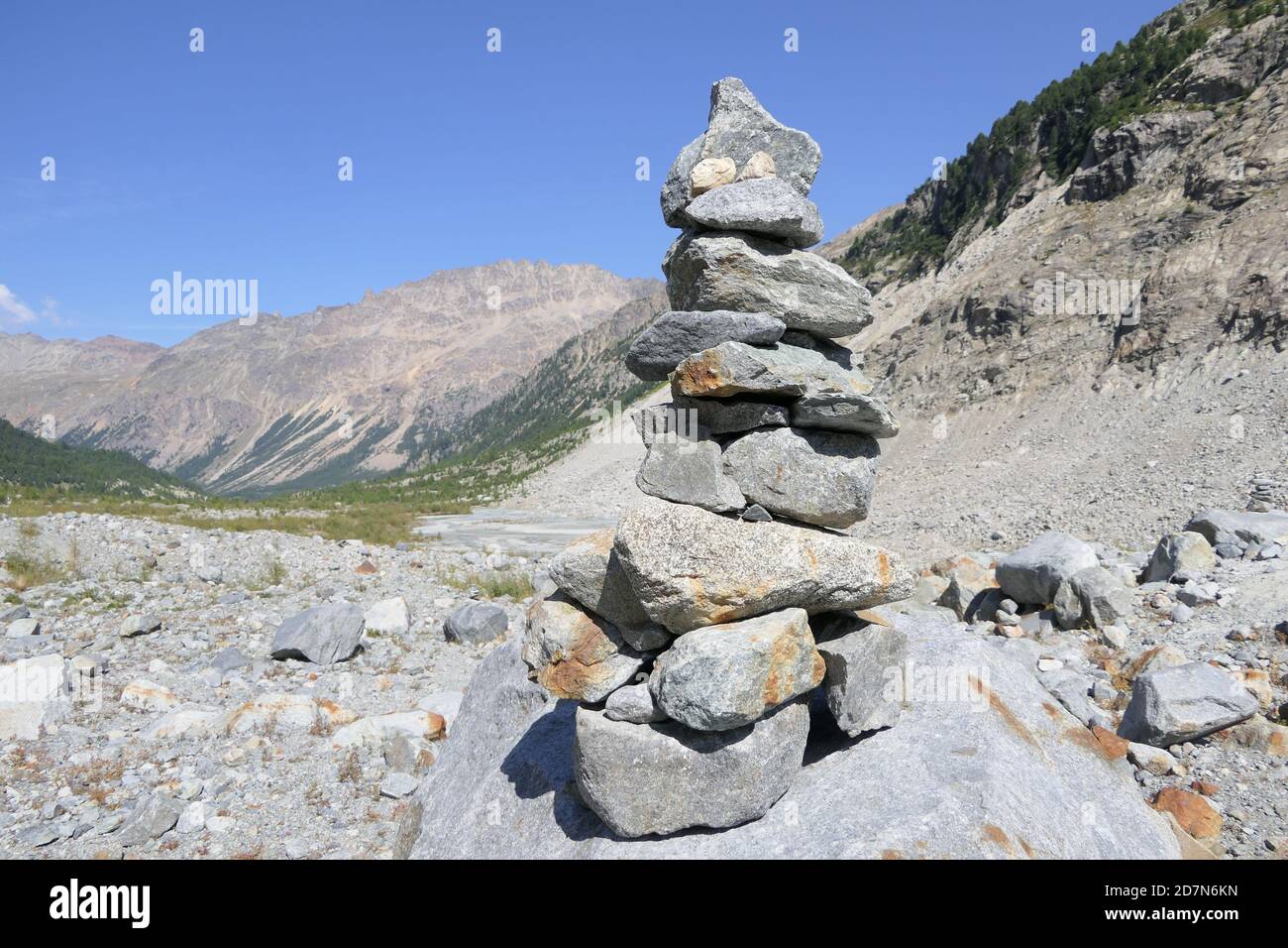 Cairn stones hi-res stock photography and images - Alamy