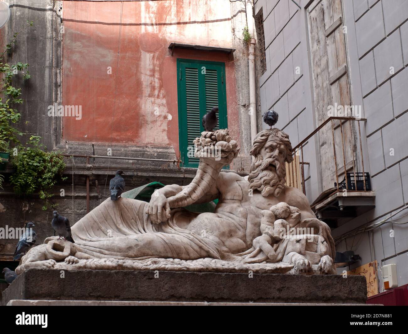 Cultura greco romana hi-res stock photography and images - Alamy