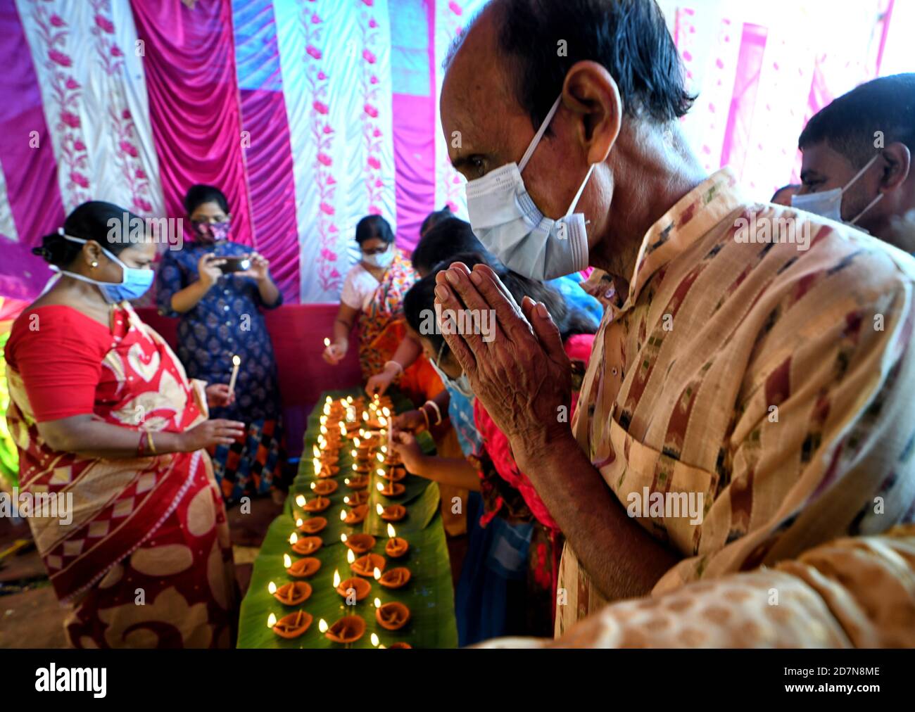 Sandhi puja ritual hi-res stock photography and images - Alamy