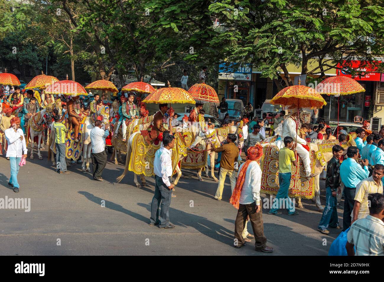 Mass Wedding High Resolution Stock Photography and Images - Alamy
