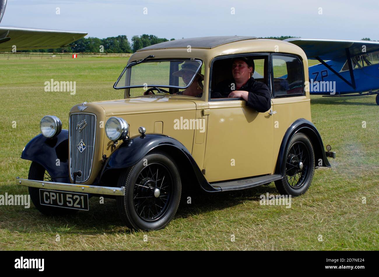 Cpu display hi-res stock photography and images - Alamy
