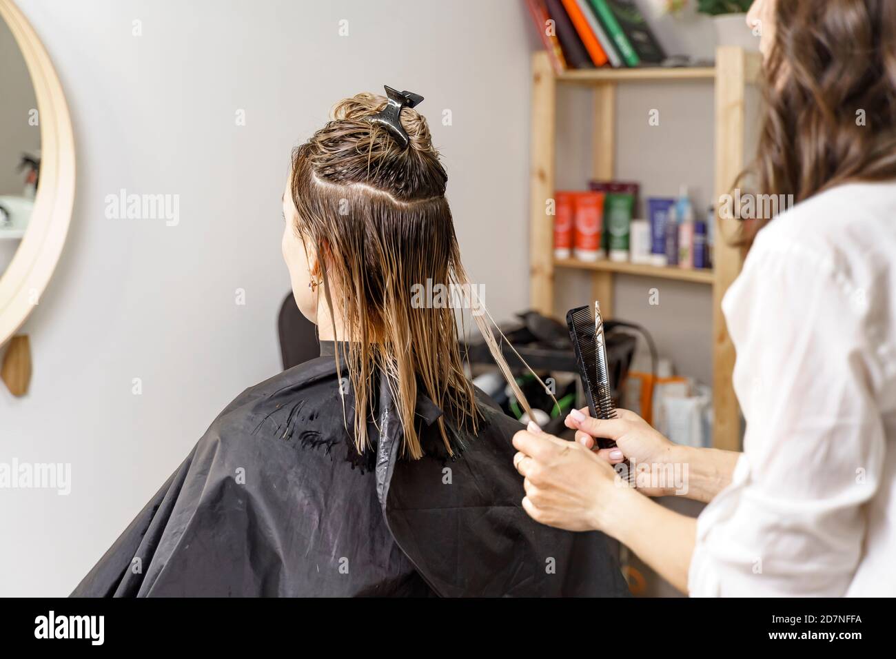 hair cutting process in a beauty salon Stock Photo - Alamy