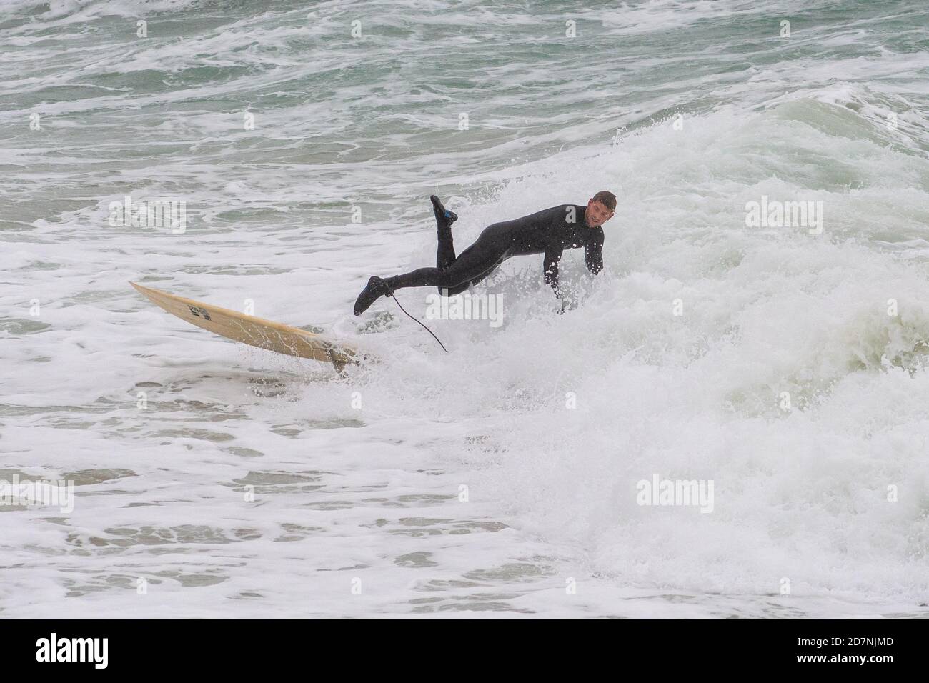 Sea surf surfer wave waves falling hi-res stock photography and images ...