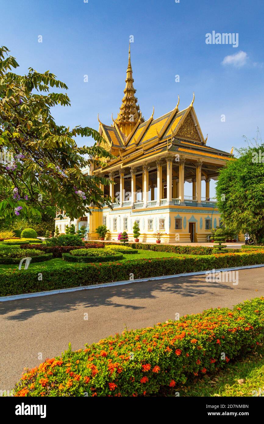 The Royal Palace complex of pagoda architecture buildings in Phnom Penh ...