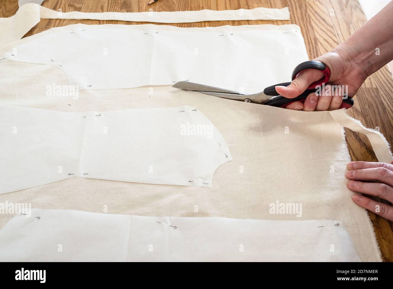 Hand dress making scissors cutting hi-res stock photography and images ...