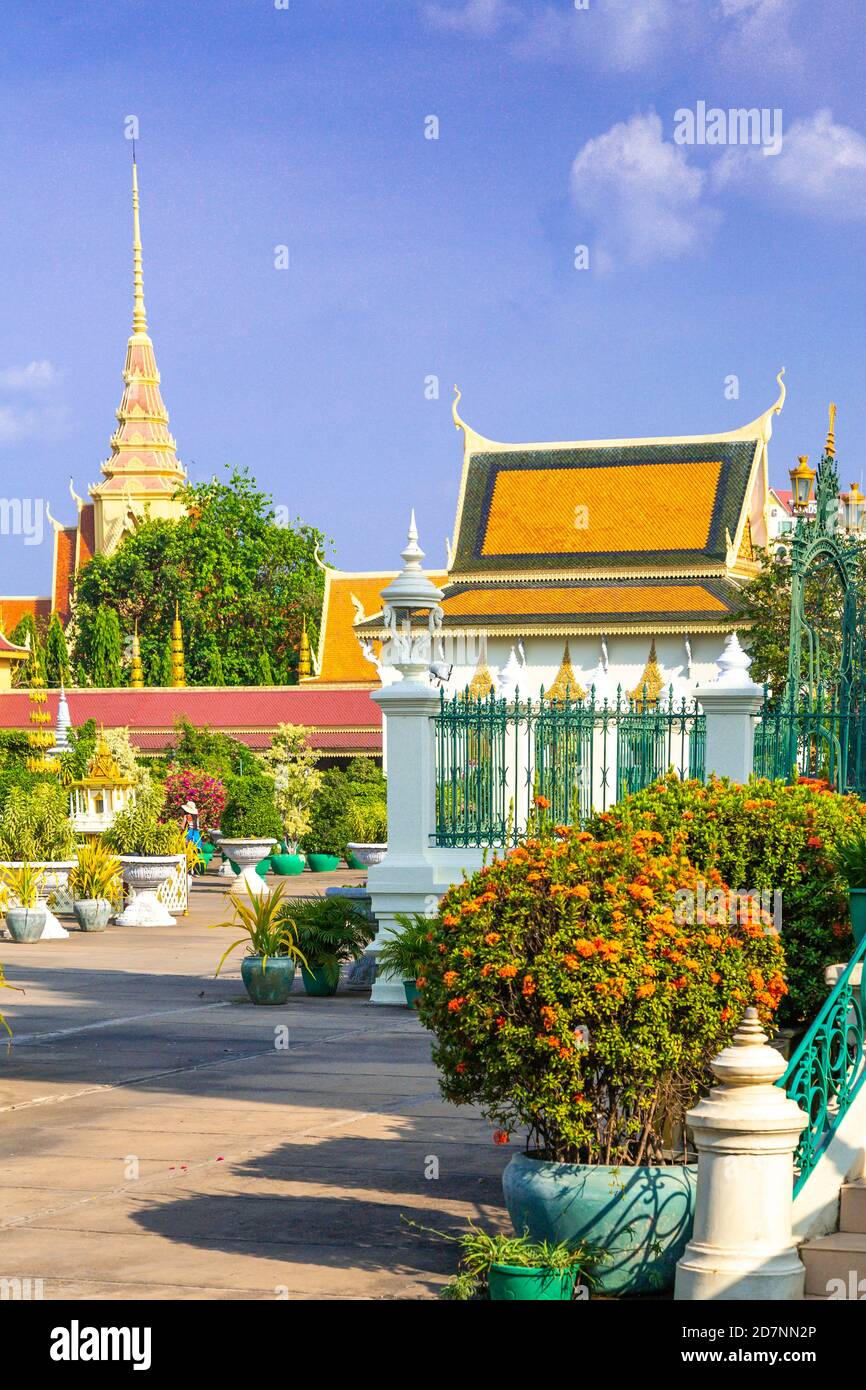 The spires, stuppas and pagoda architecture of the Silver Pagoda ...