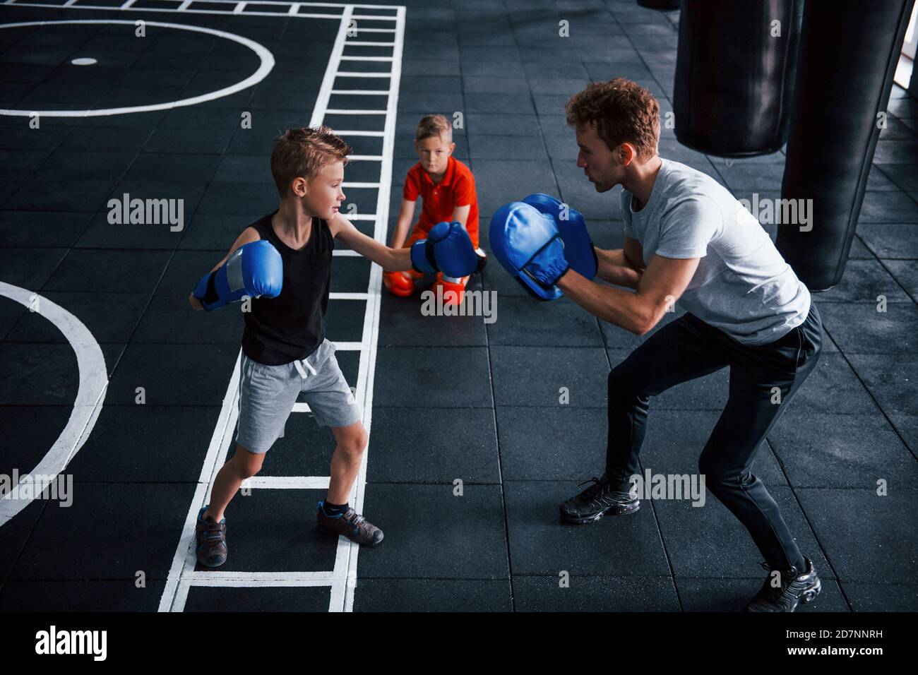 Kids boxing hi-res stock photography and images - Alamy