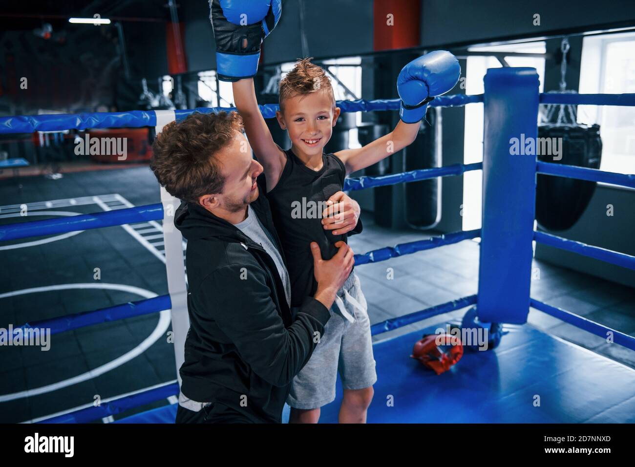 Kids celebrating class hi-res stock photography and images - Alamy
