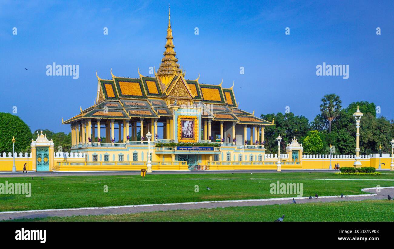 The Royal Palace complex of pagoda architecture buildings in Phnom Penh ...