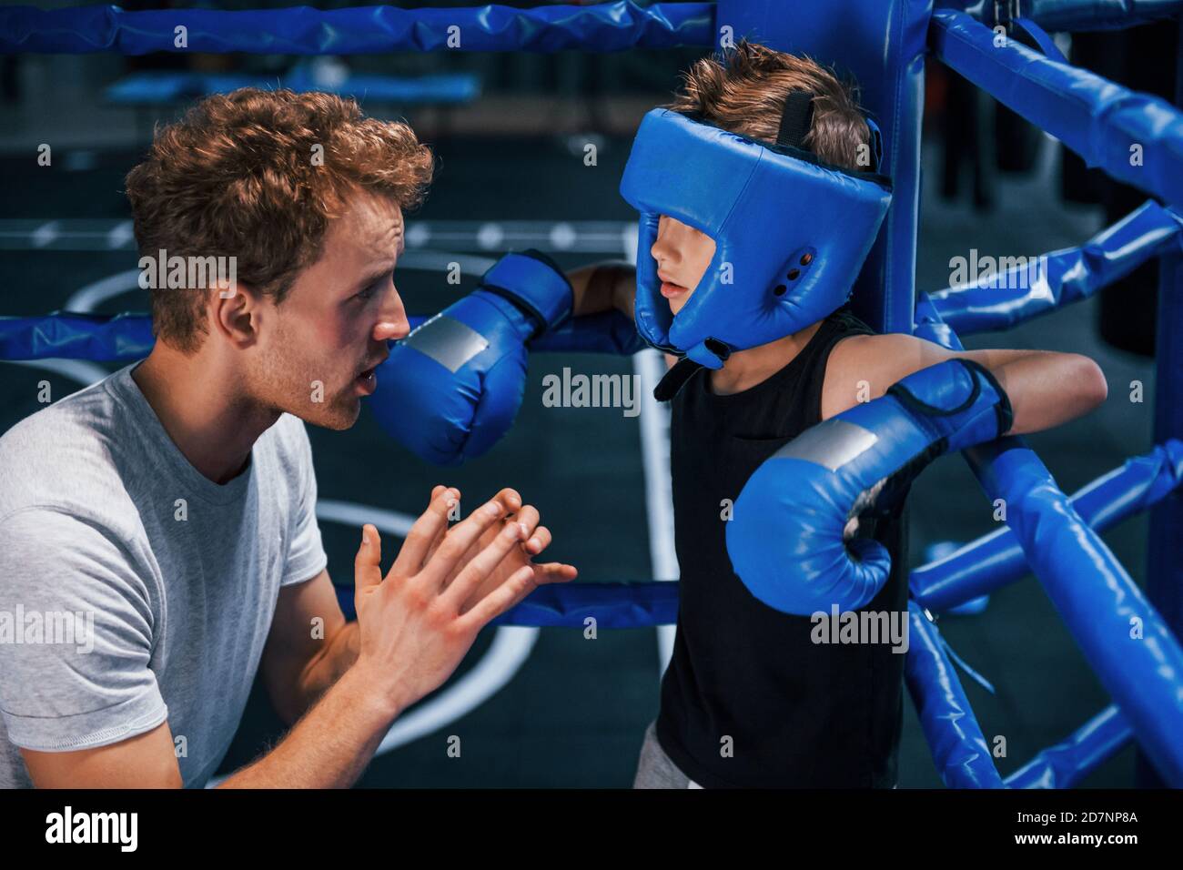 Boxing coach hi-res stock photography and images - Alamy