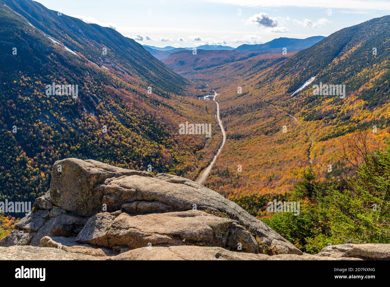 Fall foliage colors along the valley in the NH White Mountains Stock ...