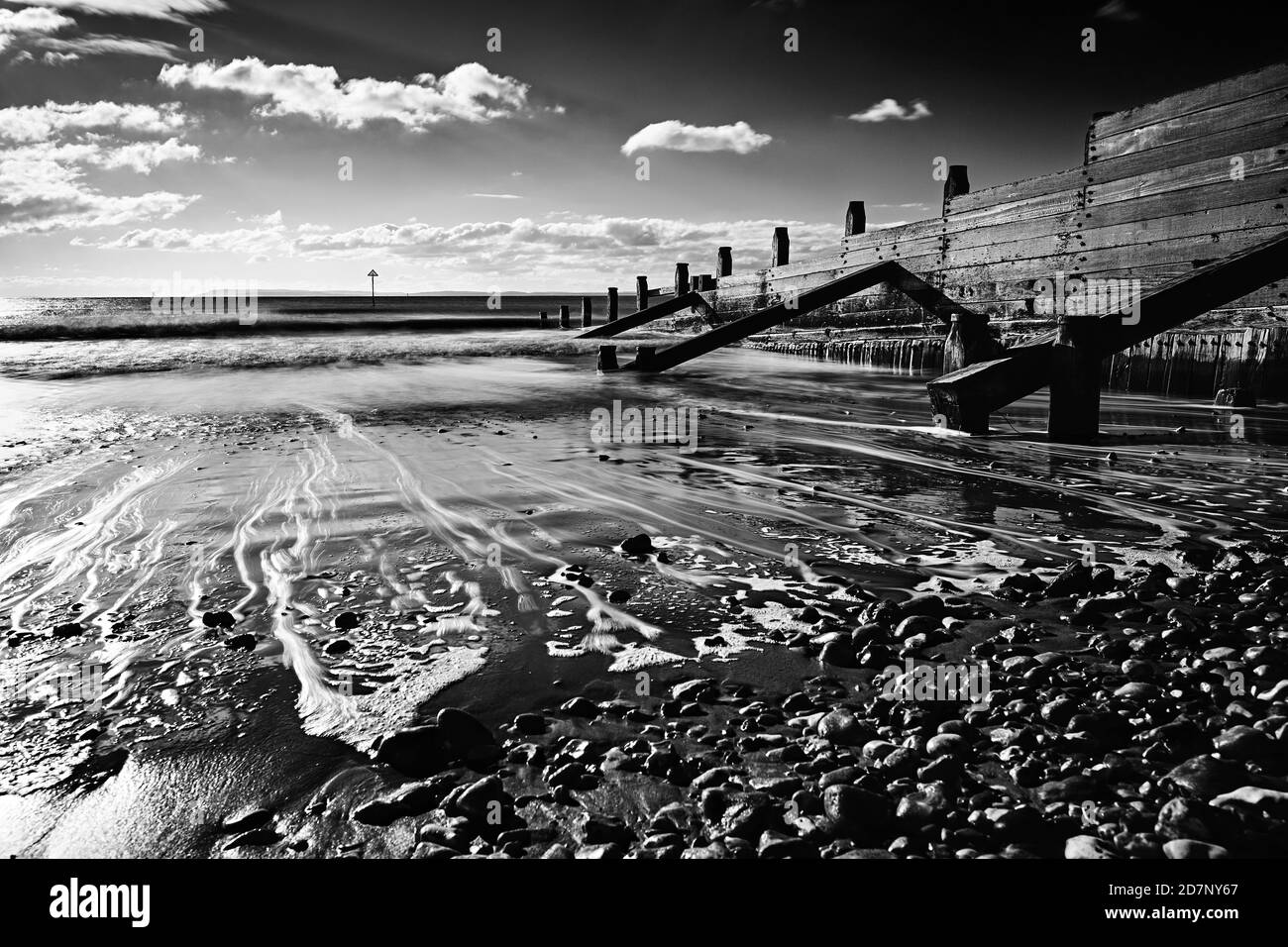 Low angle photos Black and White Stock Photos & Images - Alamy