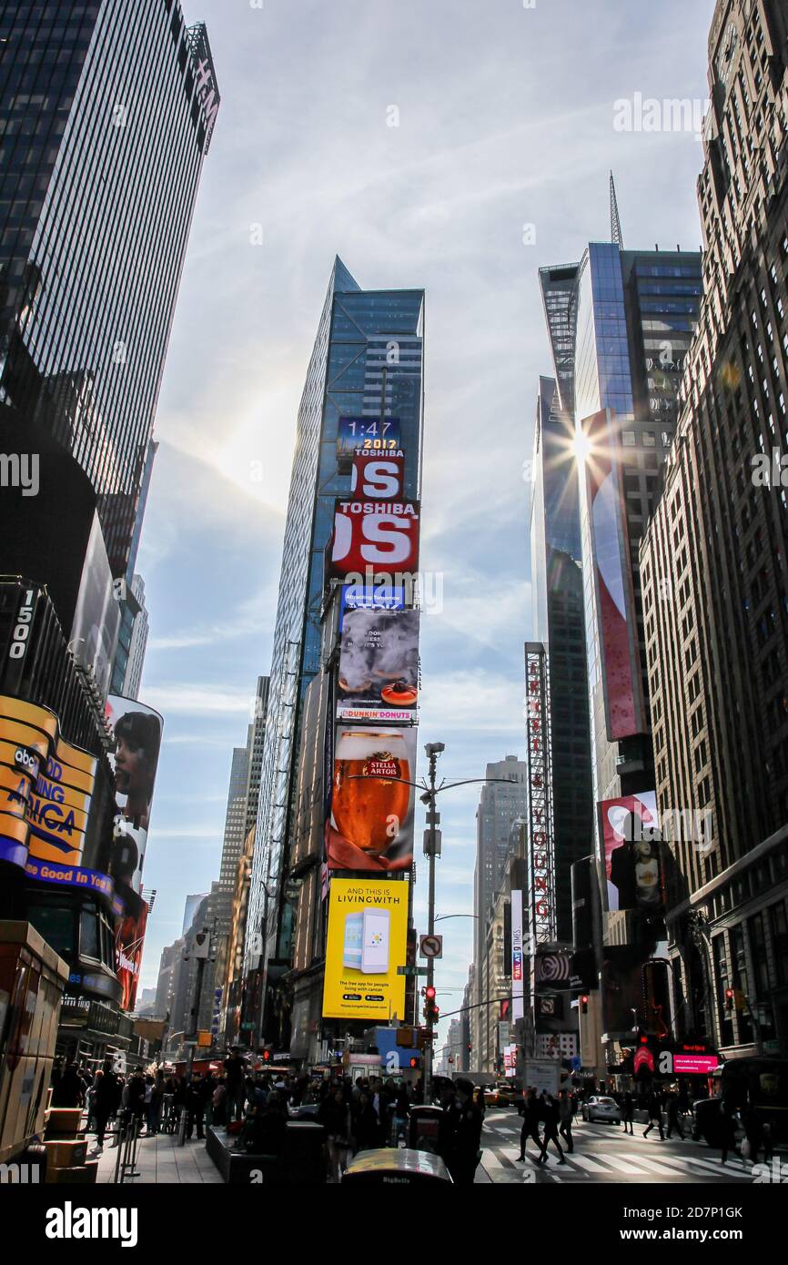 NEW YORK, NY, USA - OCTOBER 27, 2017:Busy crowded Time Square with ...