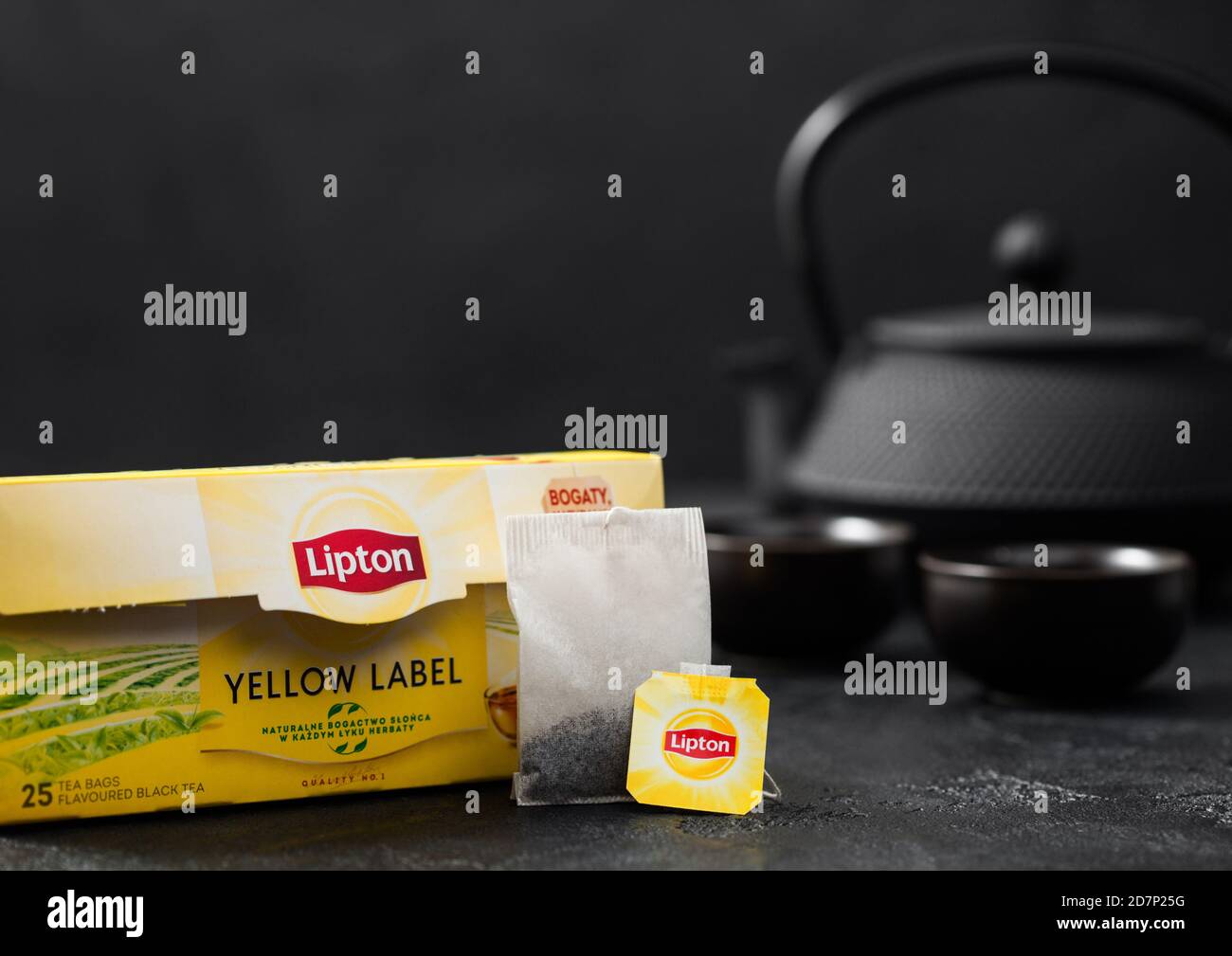 Lipton tea box hi-res stock photography and images - Alamy