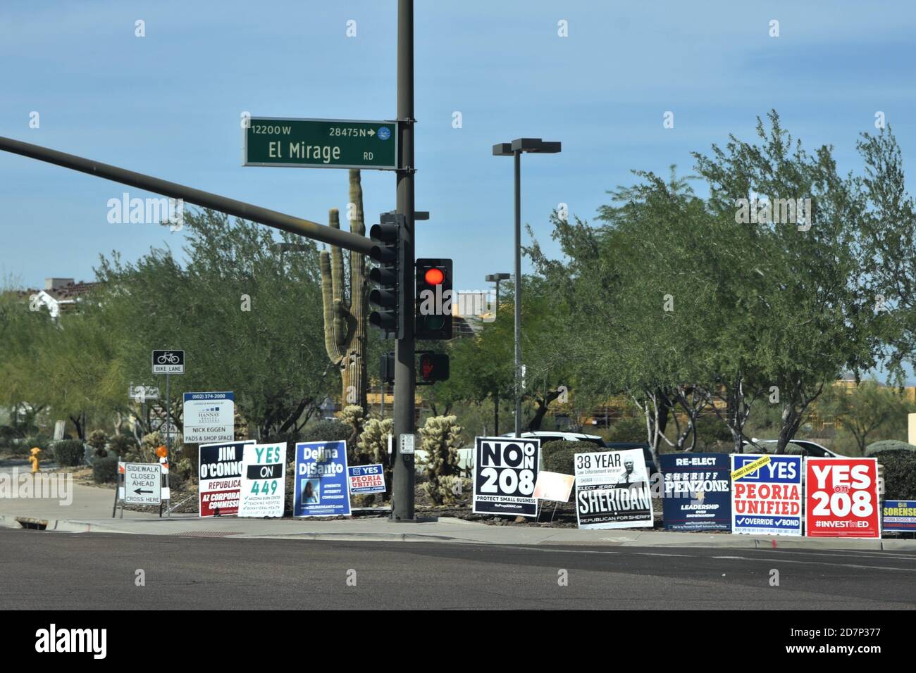Election campaign signs hi-res stock photography and images - Alamy