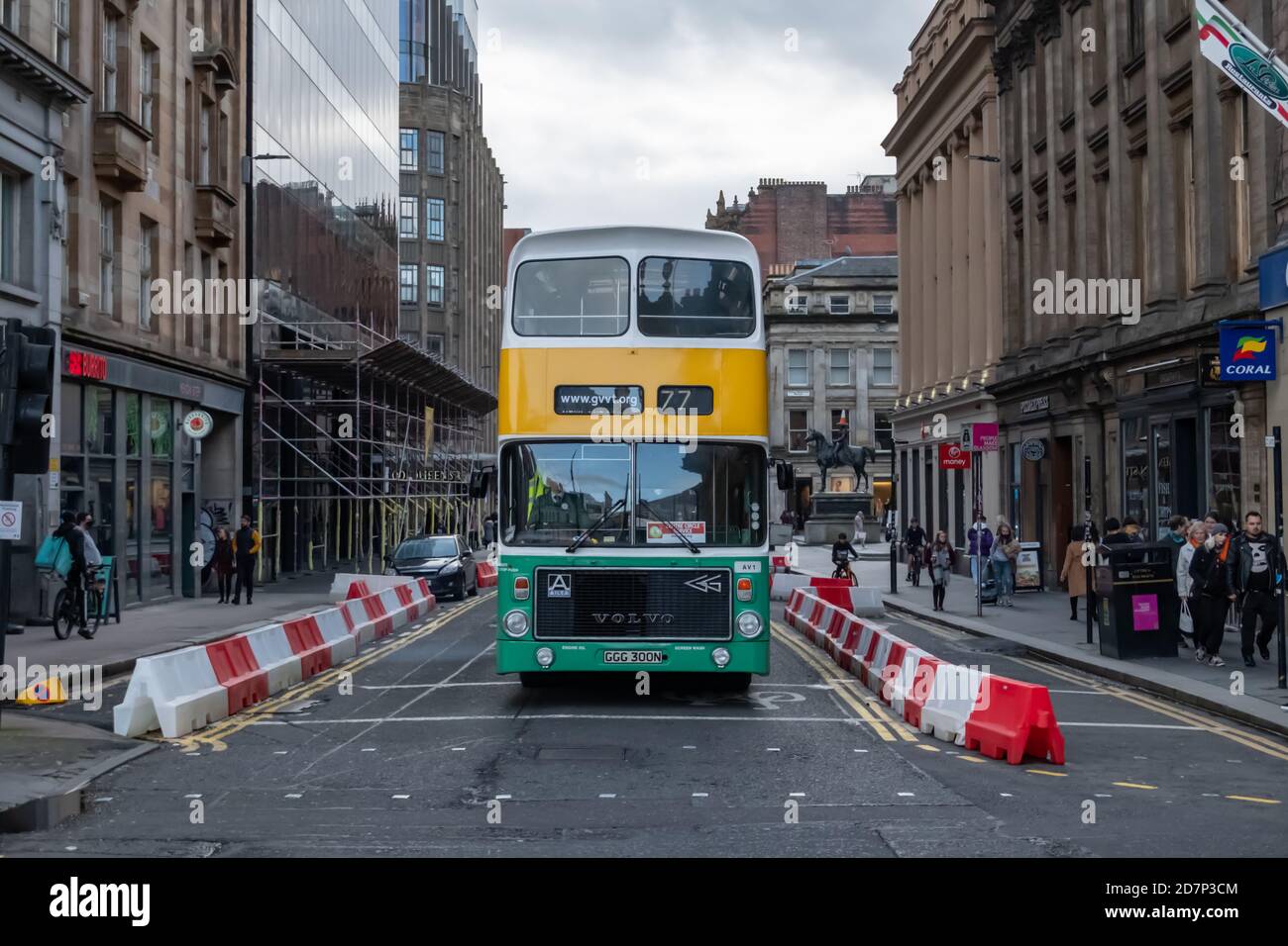 Glasgow, Scotland, UK. 24th October, 2020. Vintage buses from Glasgow ...