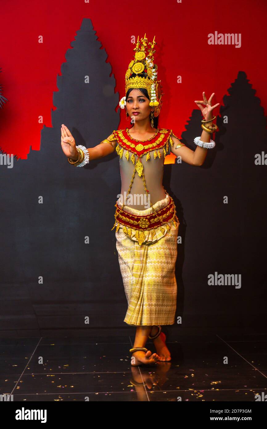 A traditional dance performance in Cambodia, Asia Stock Photo - Alamy