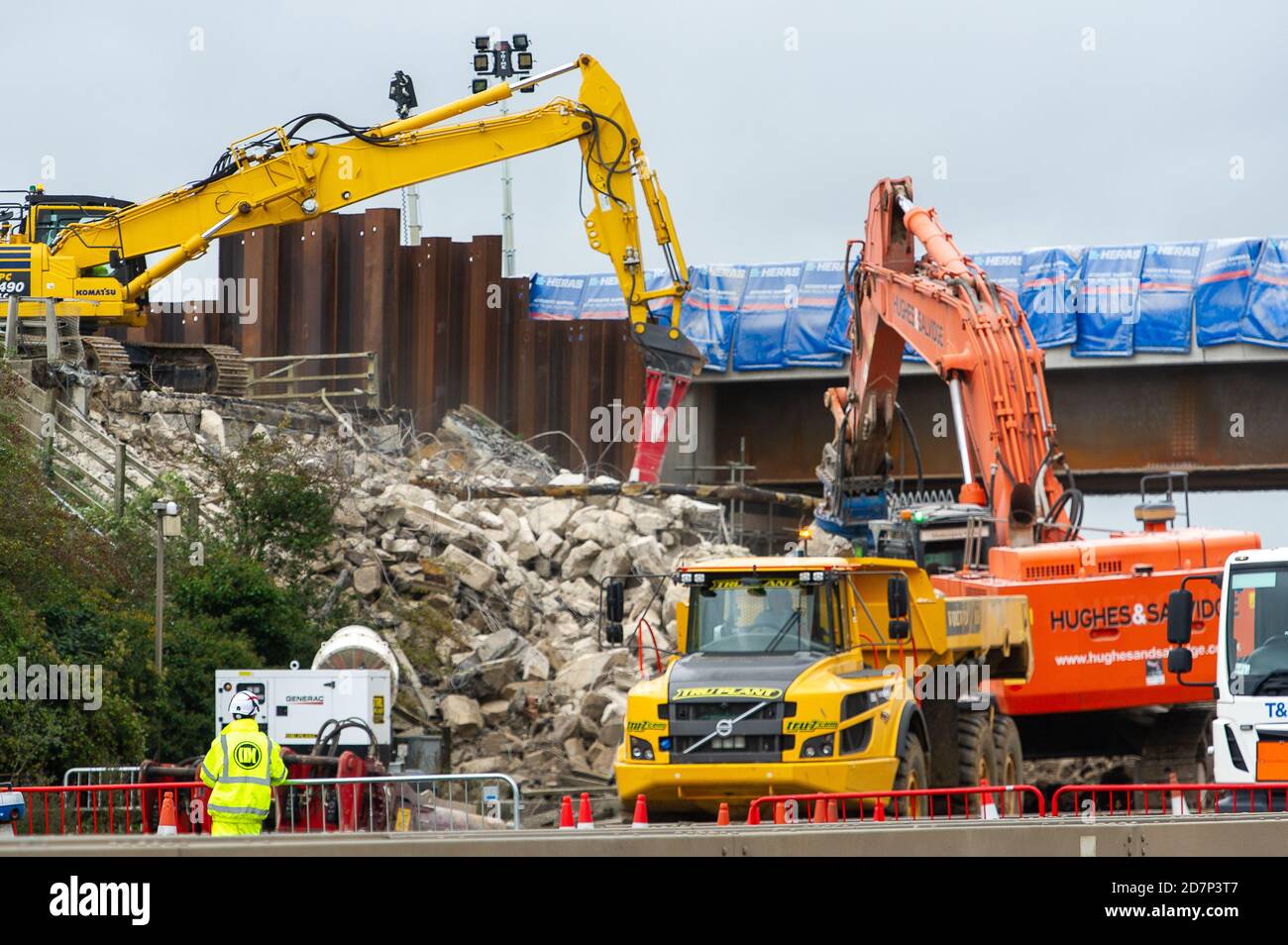 Taplow, UK. 24th October 2020. The M4 is closed this weekend between ...