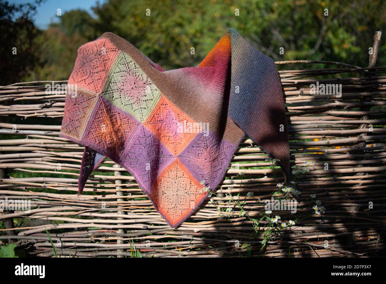 Colorful shawl hi-res stock photography and images - Alamy